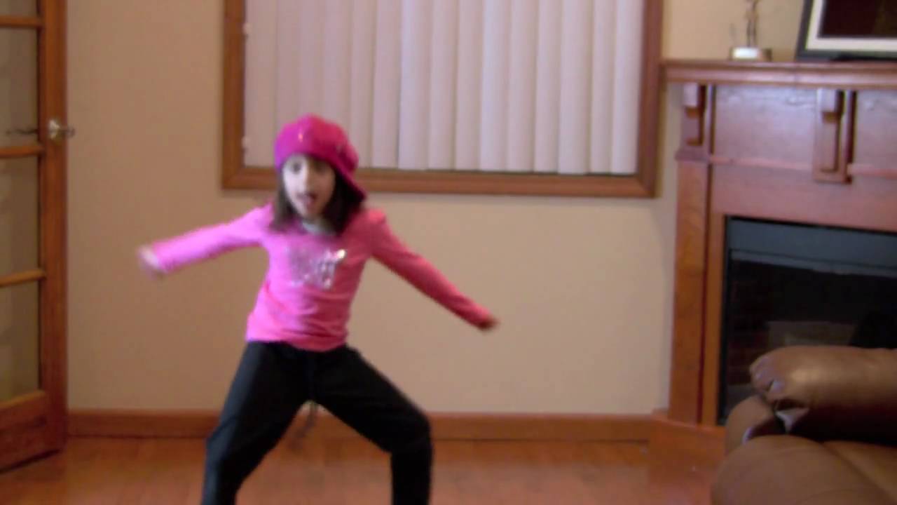 Miranda Dancing to KeSha Blah Blah Blah.mov - YouTube