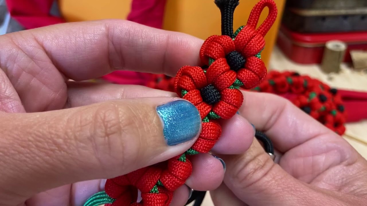 Making a Poppy Scout Woggle - YouTube