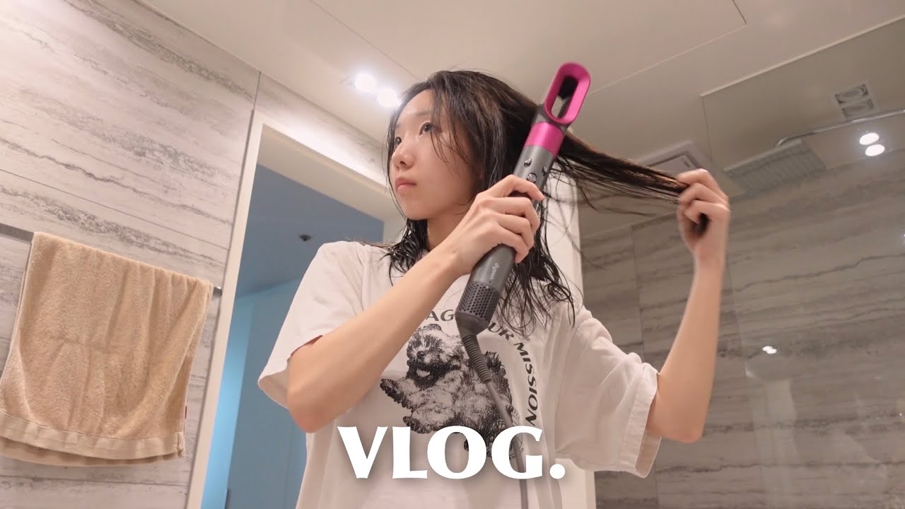 Vlog 취준생 일상 브이로그🧚♀️ 6시 기상 And 포트폴리오 만들기 필라테스 스티커로 카메라 꾸미기 친구와 추석날