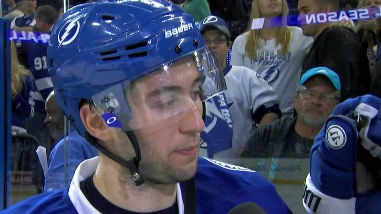 What to say in an NHL interview 101 - YouTube