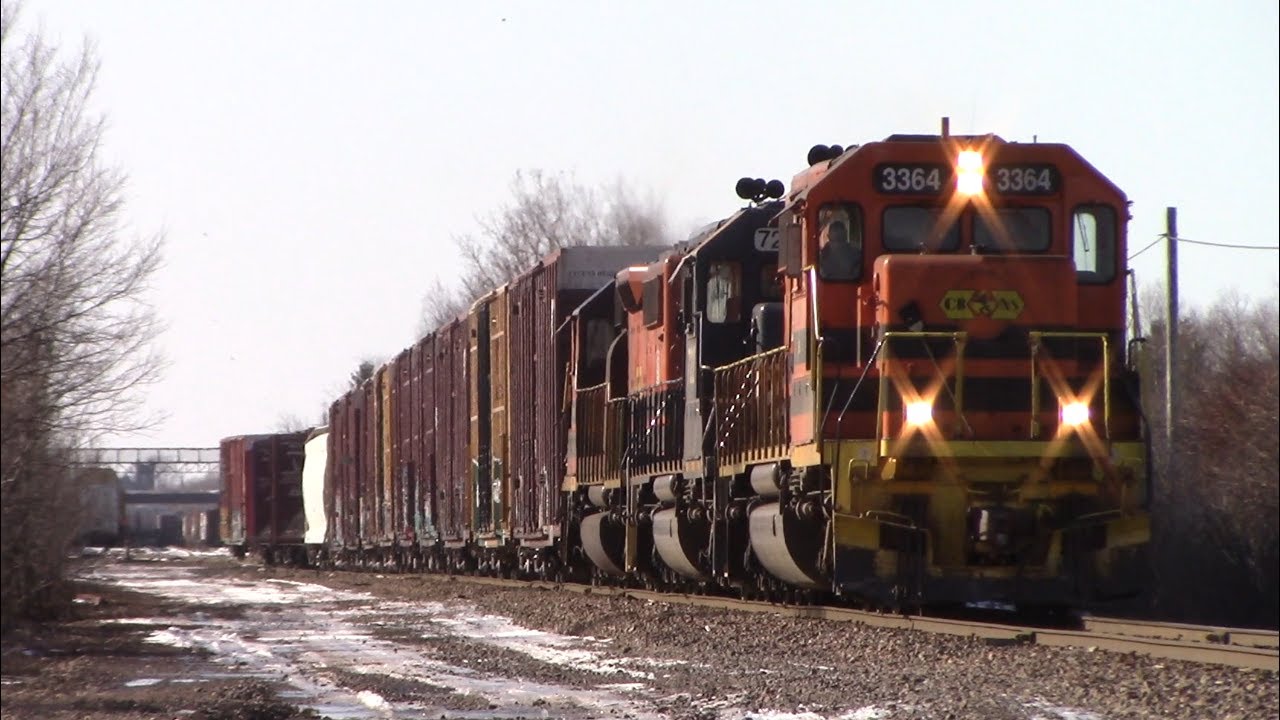 EMD SD40-2s Lead CBNS Train 305 out of the Rail Yard at Truro, NS - YouTube
