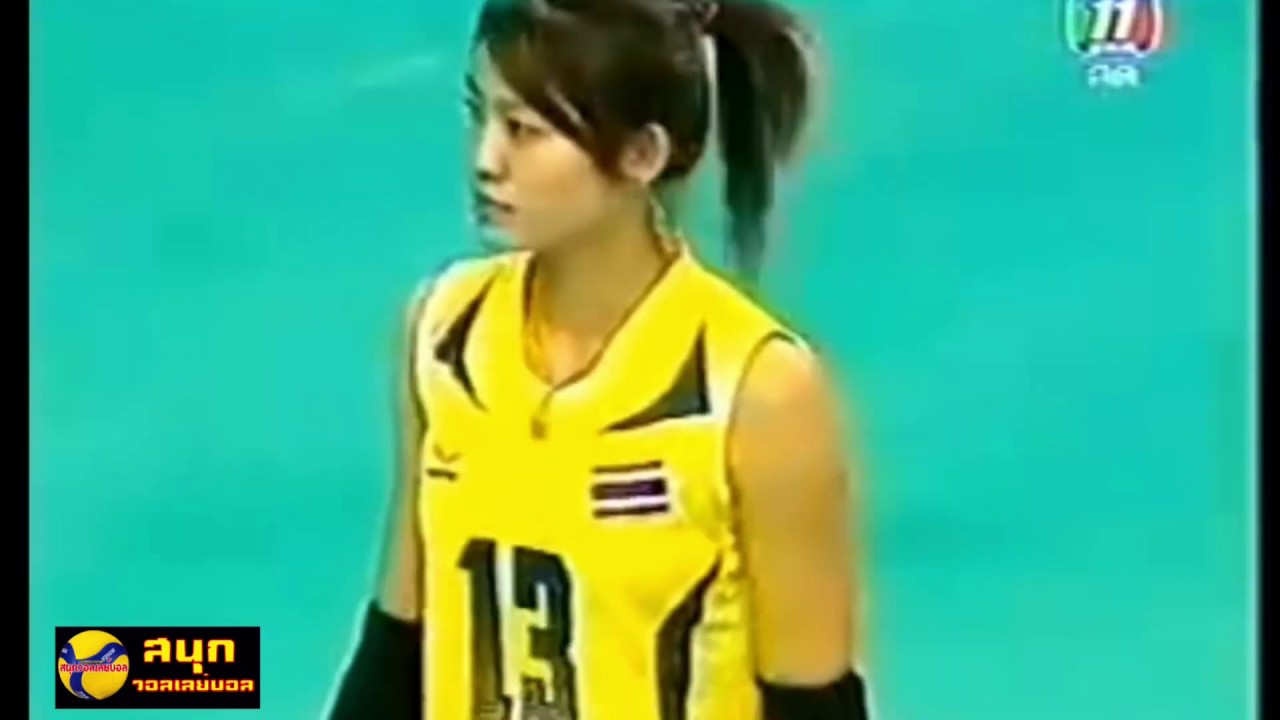 พัชรี แสงเมือง บล็อคบอลตบแล้วเด้งเข้าหน้า Kim Sa Nee ตาแดงเลยจ้า - YouTube