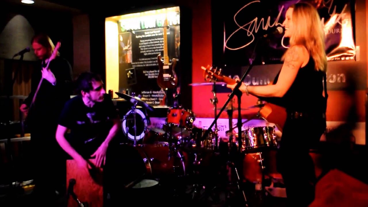 Sarah Smith Feedback Queen - YouTube