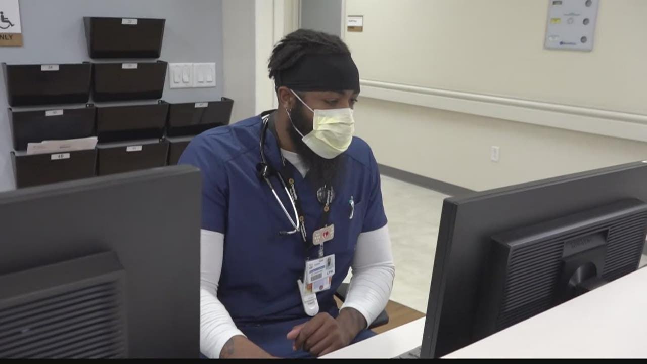 Indianapolis nurse saves man's life while off the clock - YouTube