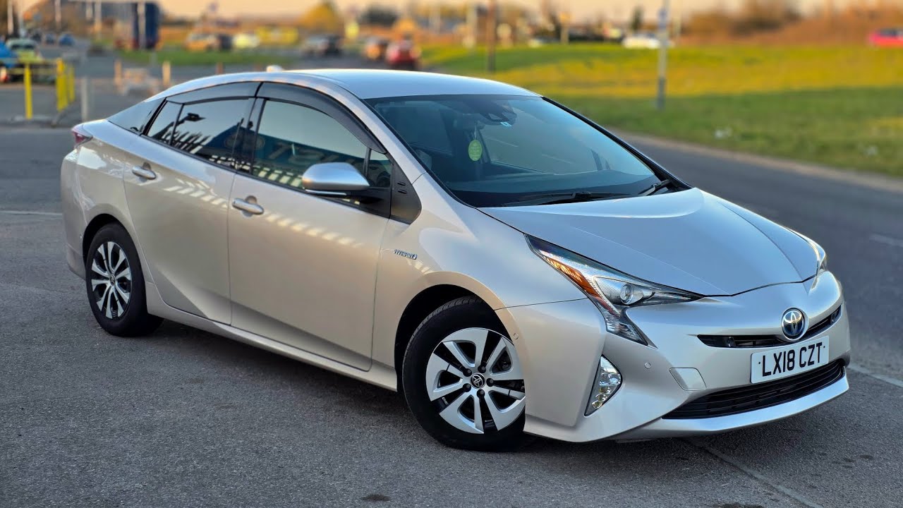 TOYOTA PRIUS 1.8 HYRBID - YouTube