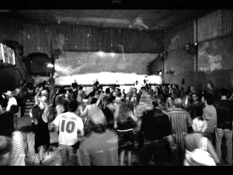 LOONEY TOONZ BAND - SKA, ROCKSTEADY & REGGAE - HIT THE ROAD JACK - YouTube