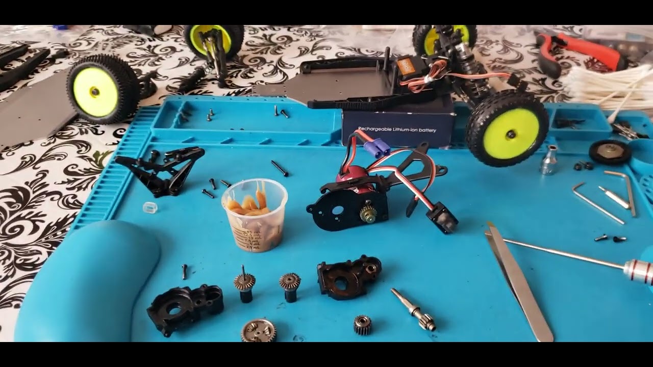 World's Best Mini-T 2.0 Chassis Swap Part 4 - YouTube