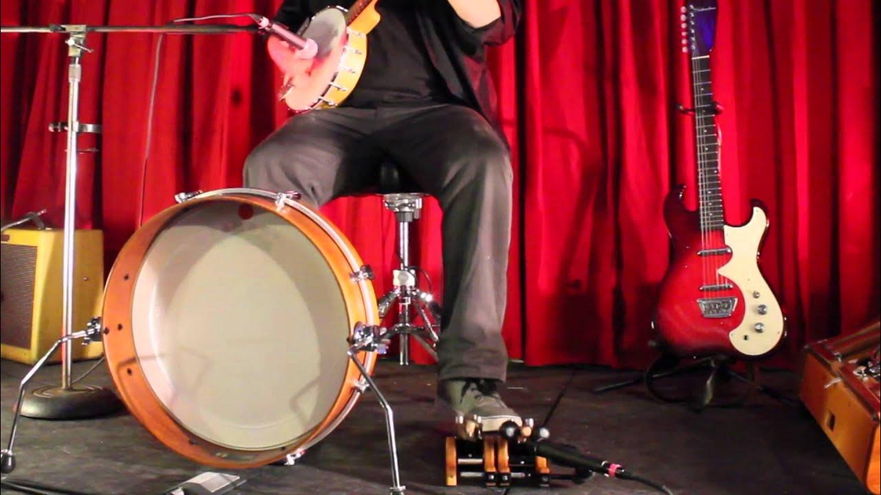 Farmer Foot Drums "Two Step Combo" - YouTube