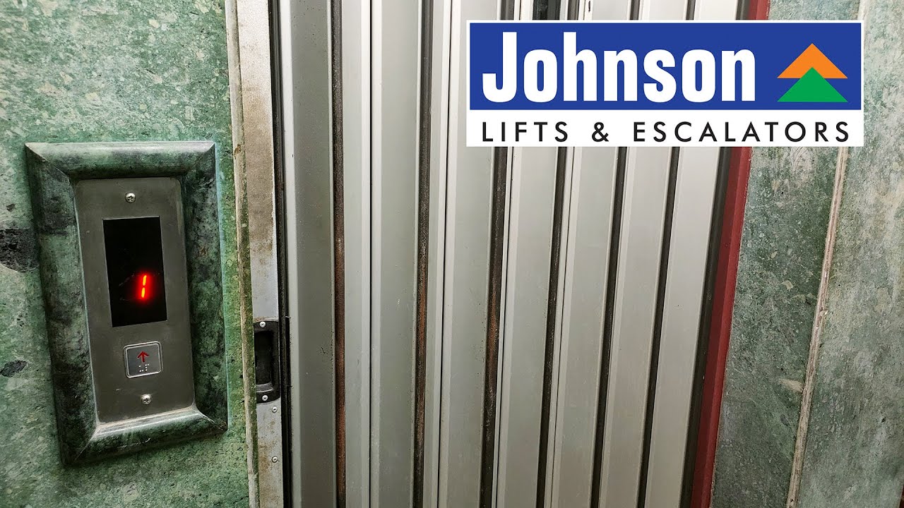 Johnson Lift | Lift | Manual Door Lift | Collapsible Door Lift | Lift ...