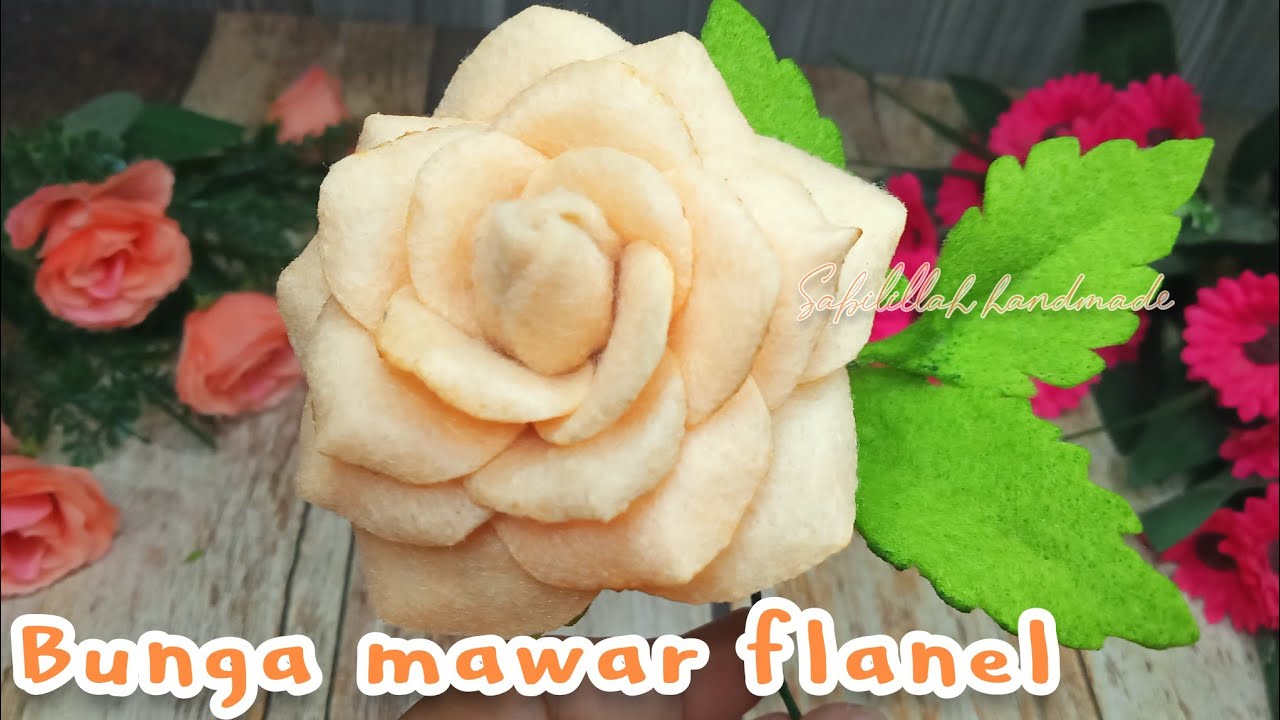 cara membuat bunga mawar mekar dari kain flanel termudah - YouTube