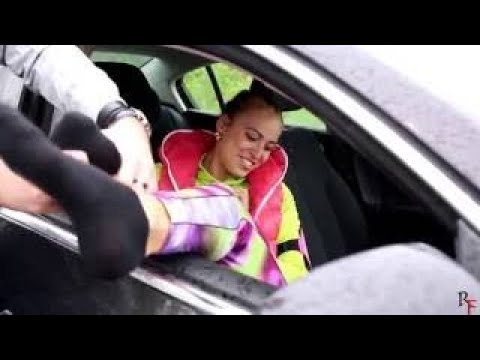 Birth fun 65 公衆送迎2をくすぐるsportgirl足Tickling女の子