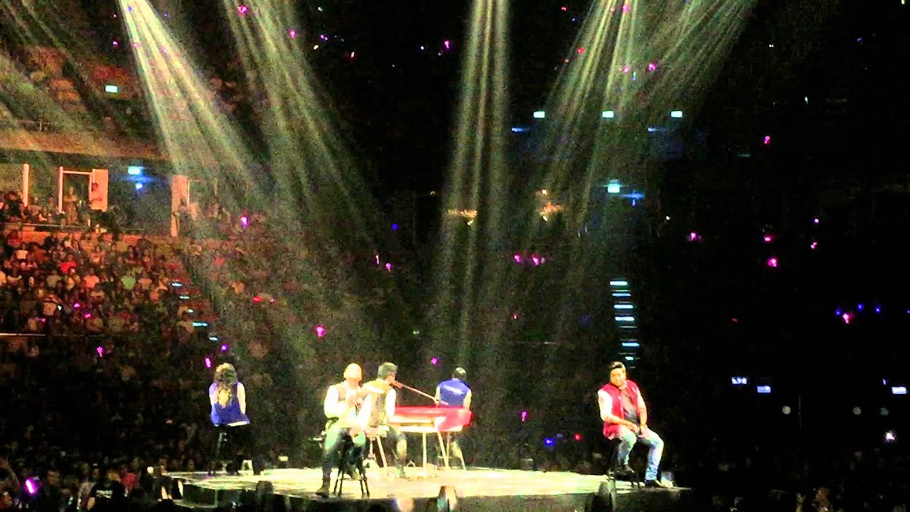 B5 - Medley song DojoB5concert - YouTube