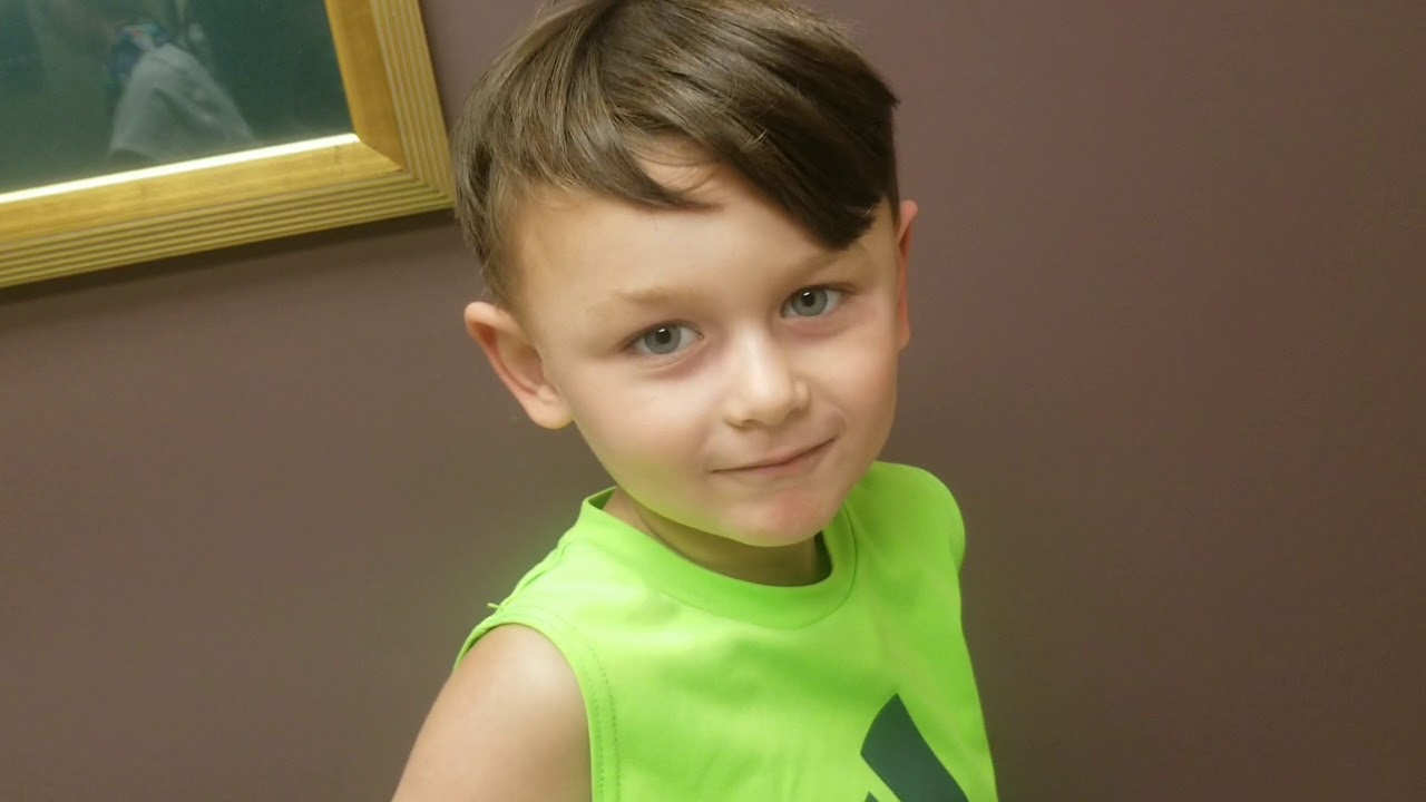 Brave Kid Getting Shots! - YouTube