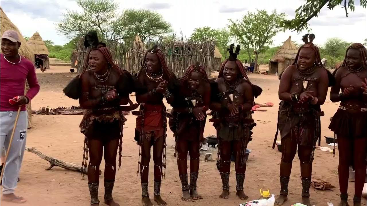 Himba, l’une des dernières tribus nomades de la Namibie. 纳米比亚最后的部落。 - YouTube