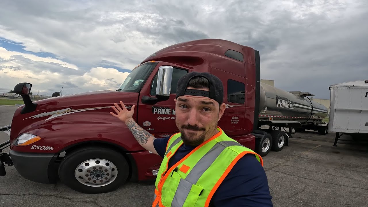 What It's REALLY Like Driving Alone In A Semi Truck - YouTube