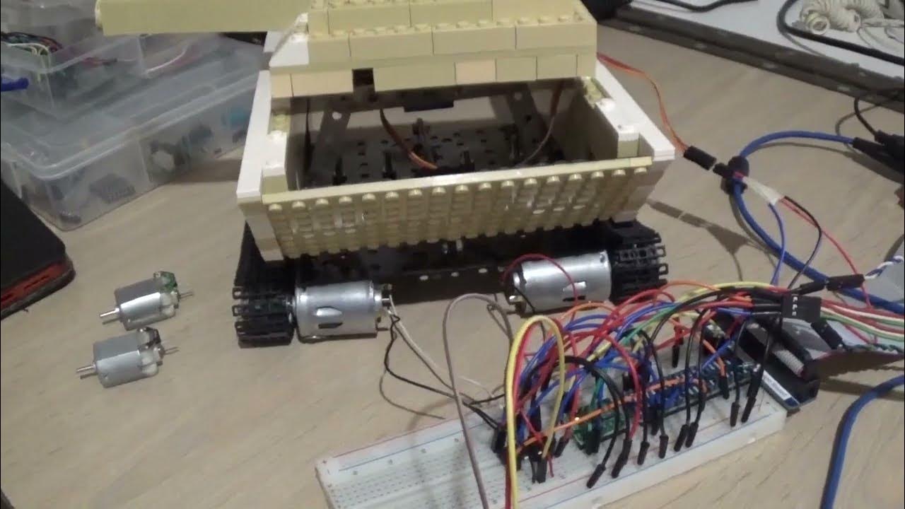 Raspberry Pi War Tank ep5: testing both motors simultaneously - YouTube