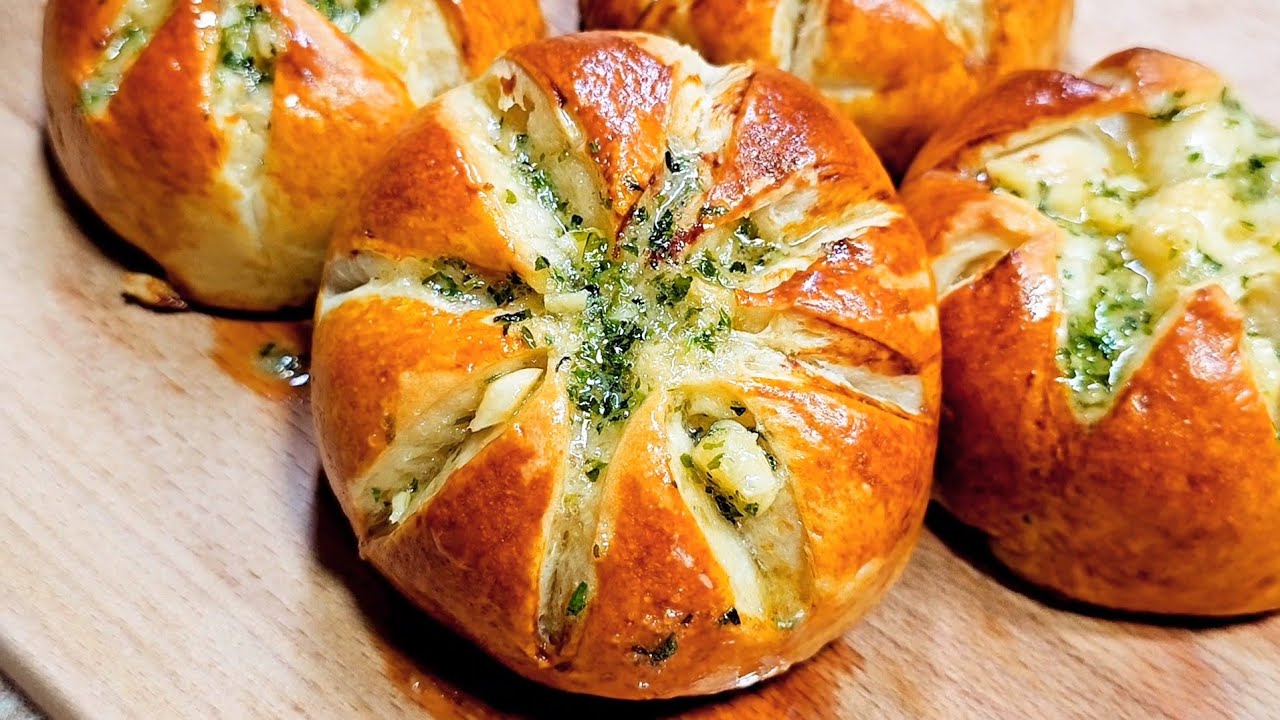Goodbye Garlic Bread. Garlic Buns Are Better. Sweet And Savoury. Slay ...