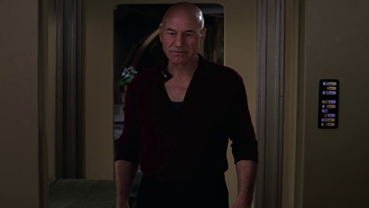Picard chooses his music - YouTube