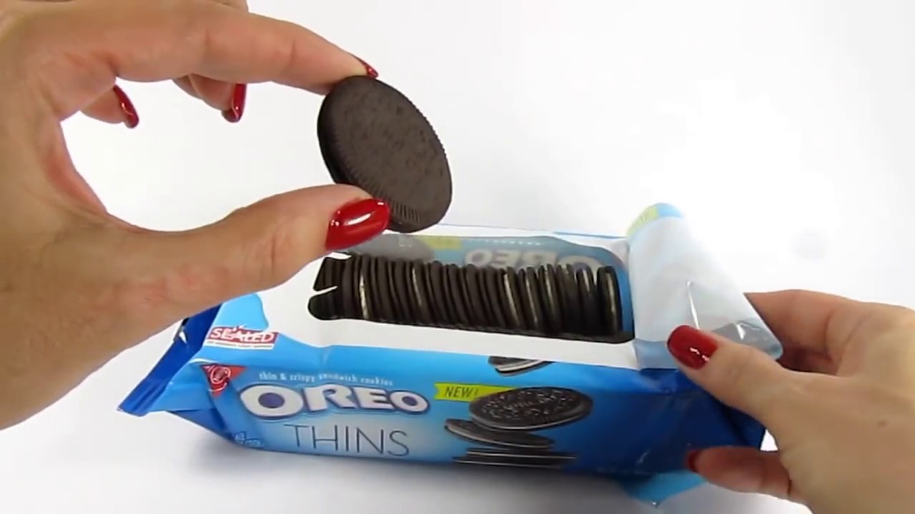 OREO THINS Unwrapping YUM COOKIES - YouTube