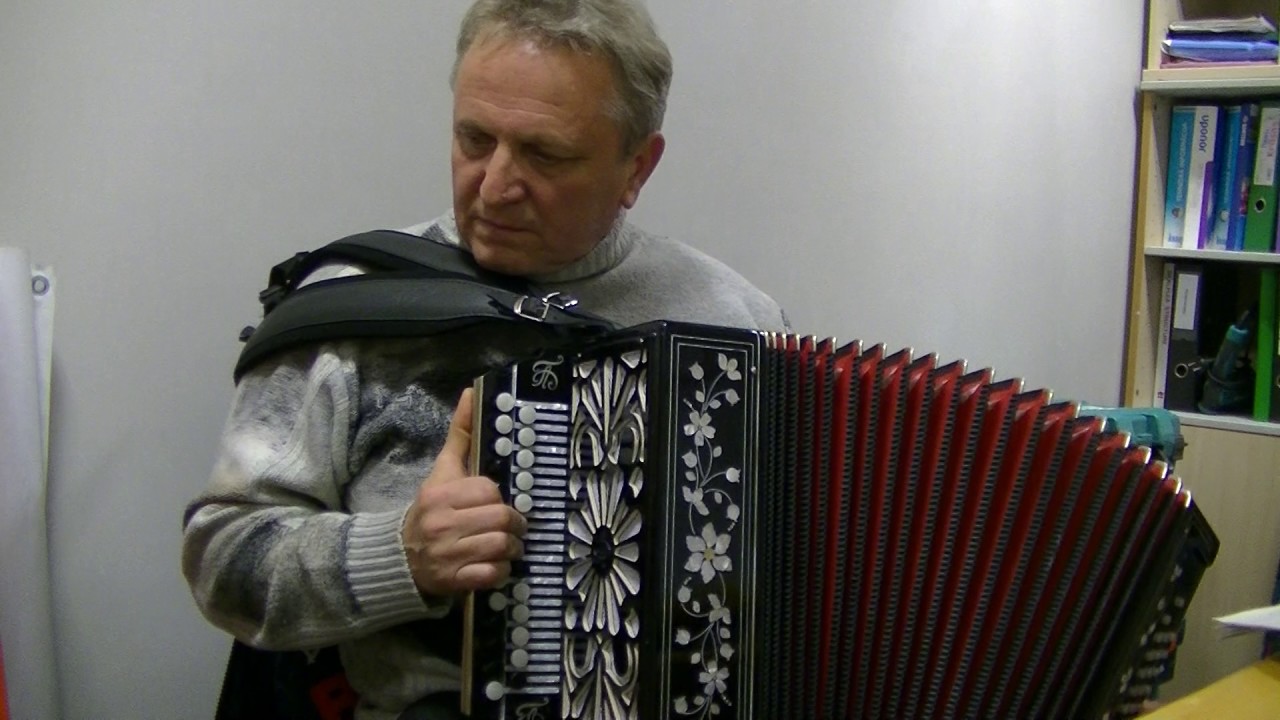 Tuoli dzeivoj muna meiluo, Латгальская народная песня. - YouTube