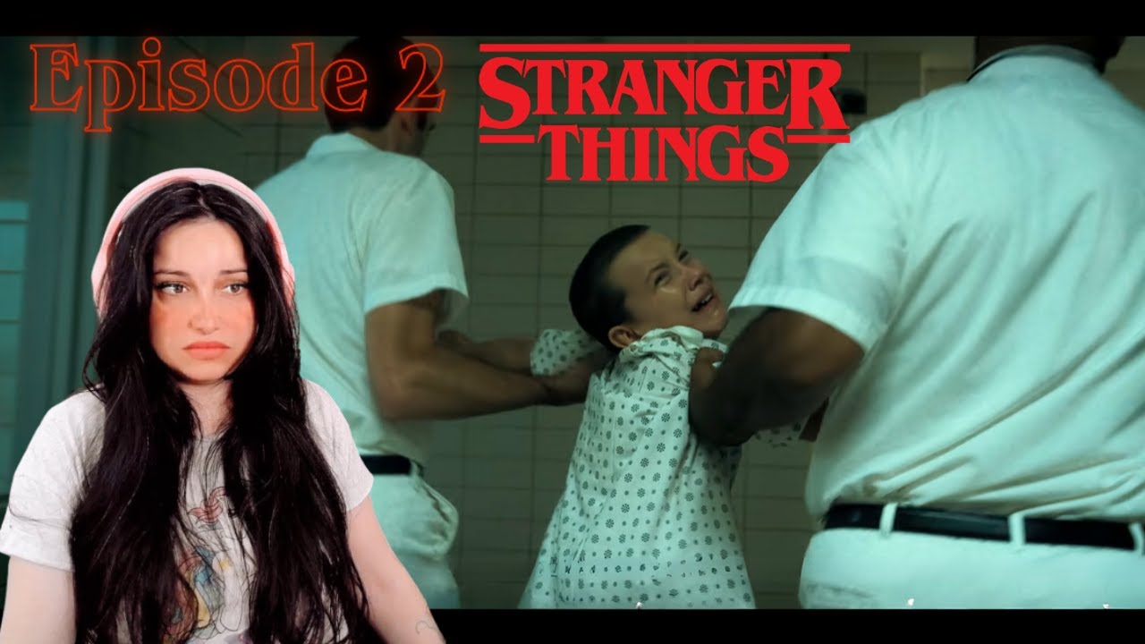 Film Instructor watches Stranger things 1x2 The weirdo on Maple street ...