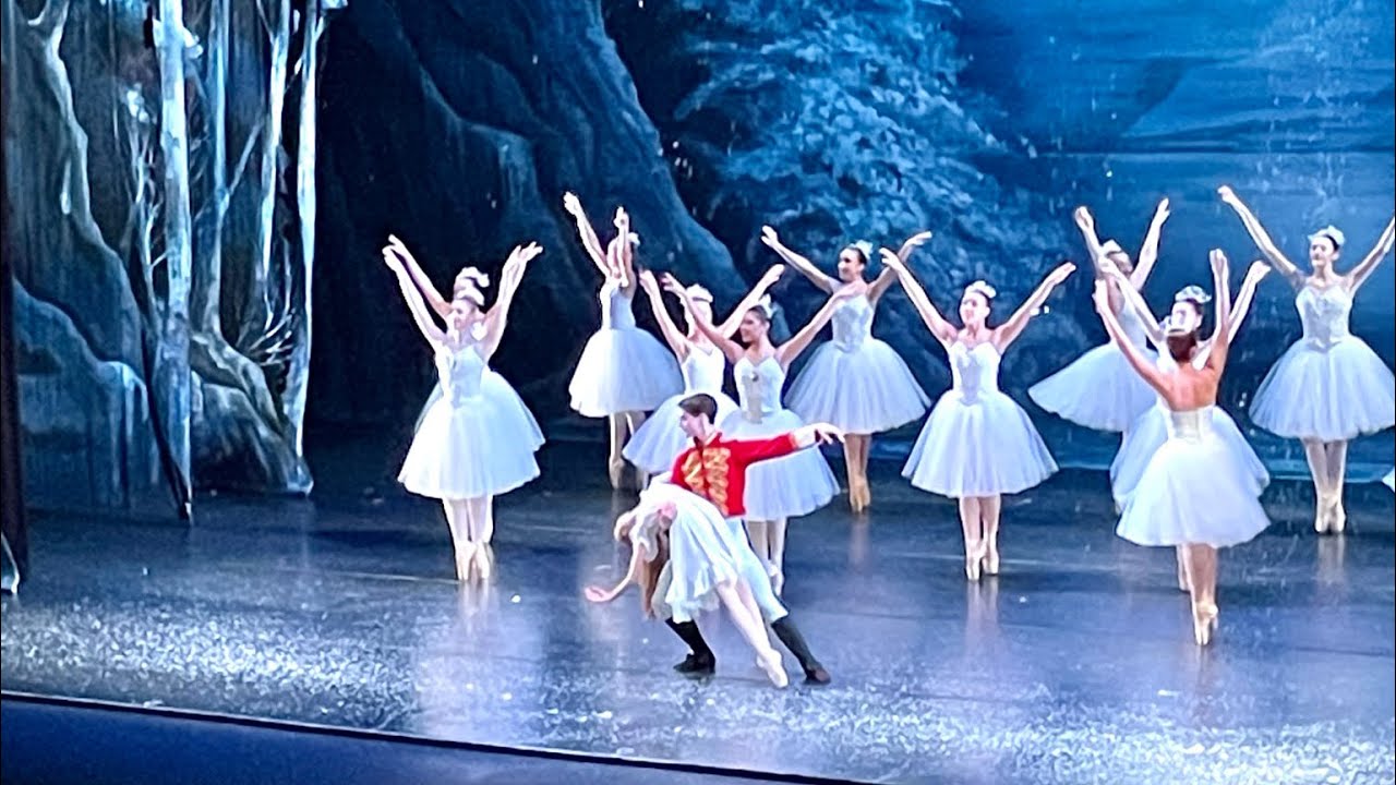 Madelyn Murphy Dance Reel - YouTube