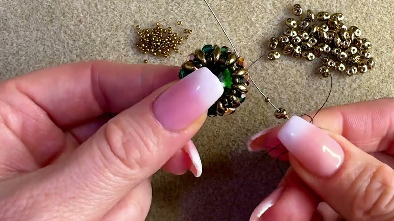 Stunning Emerald Pendant - How To Bezel a 14 mm Rivoli - YouTube