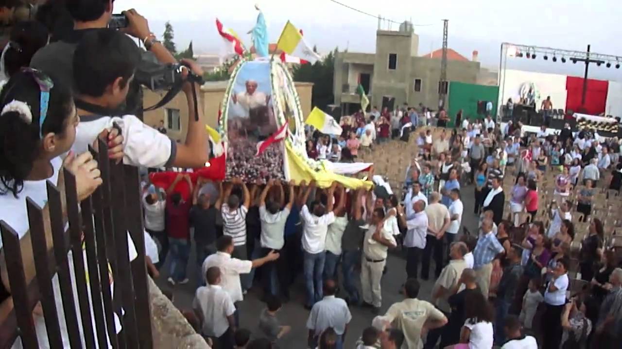 Deir El-Ahmar Virgin Mary Festival 2010 - YouTube