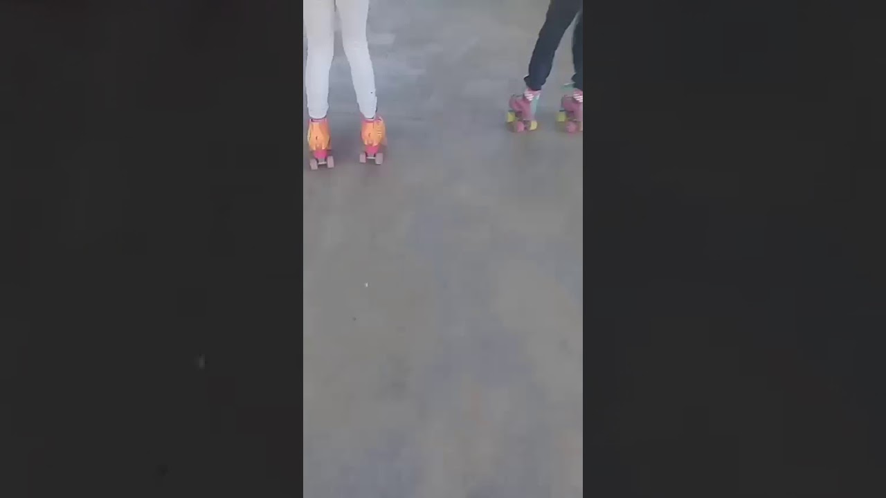 Aprendiendo a hacer trucos en patines - YouTube