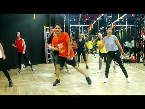 [KPOP] CLC - LIKE IT | Dance Fitness By Golfy | Give Me Five Thailand