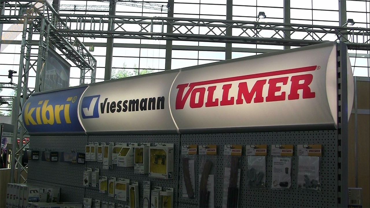 Lo stand VIESSMANN/KIBRI/VOLLMER alla Spielwarenmesse Norimberga 2017 ...