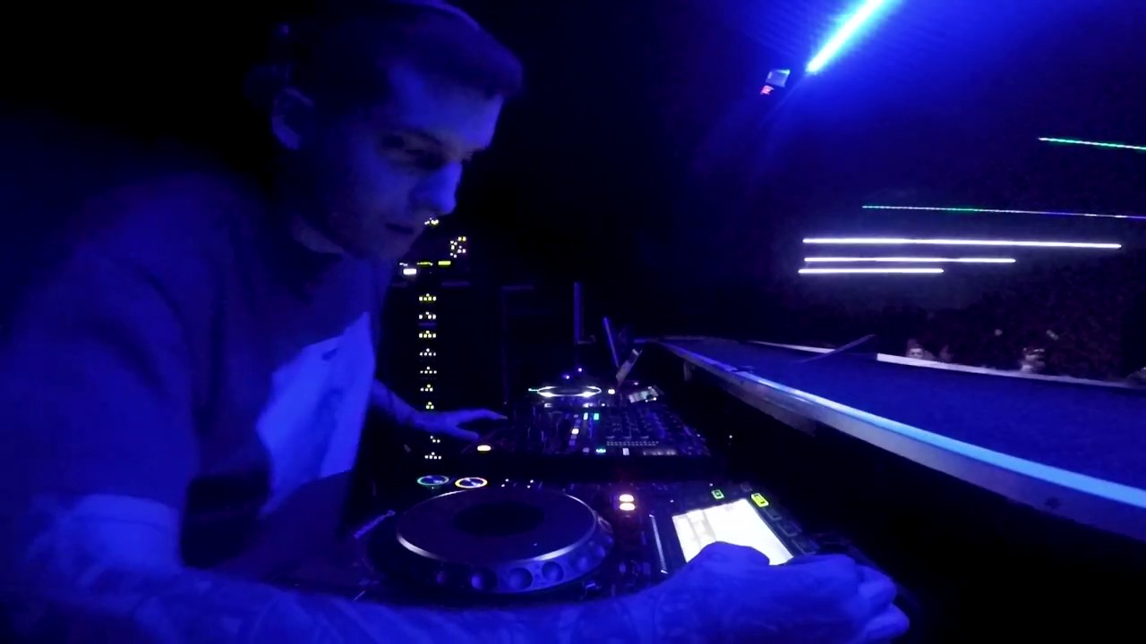 Adrian Oblanca @Zul ( Saltacaballo - Cantabria ) 24|08 - YouTube