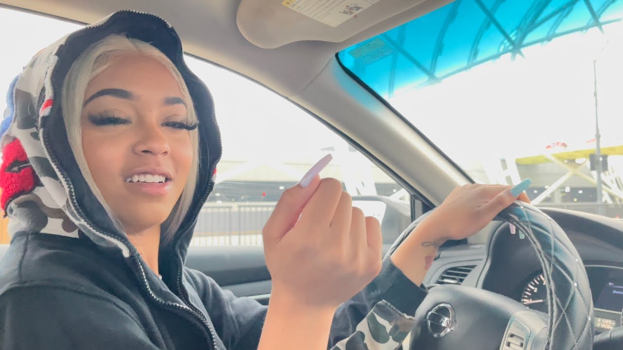 I MADE HER TAKE ME TO THE AIRPORT SO I CAN SEE MY CRUSH - YouTube