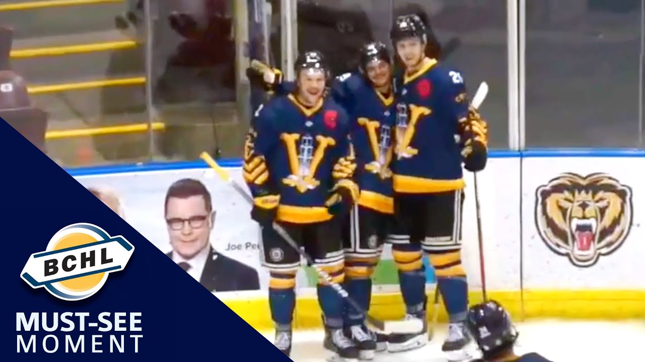 Must See Moment: Victoria's Owen Bohn nets 4 goals - YouTube