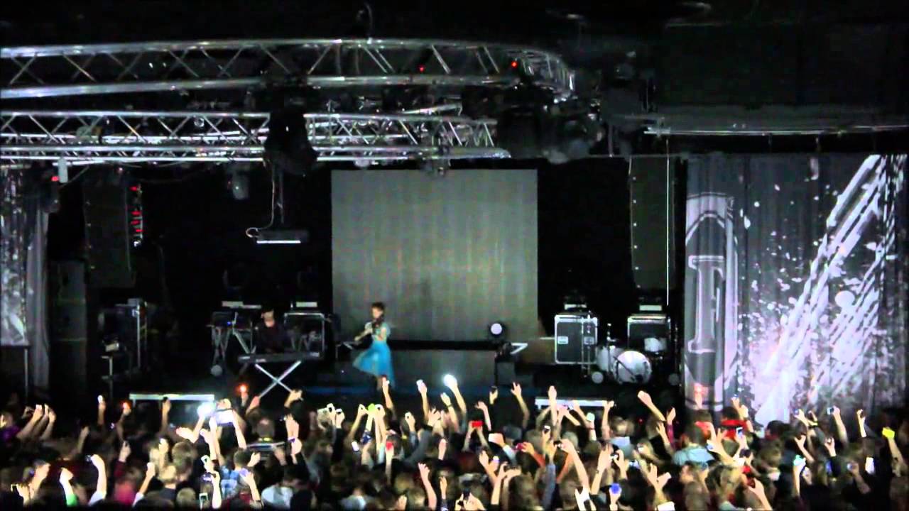 Lindsey Stirling Circus Helsinki 2014 - YouTube