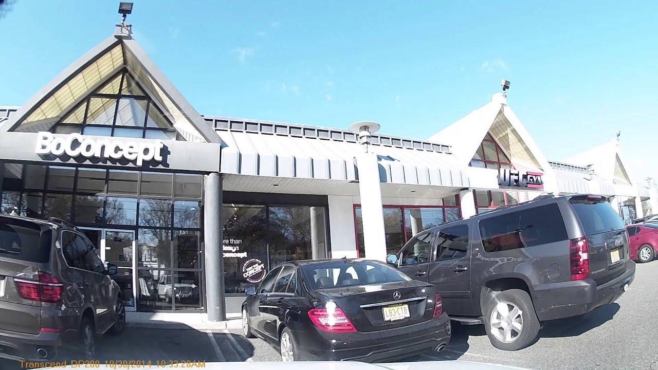 BMW X5 Woman's "Precious" poop colored parking double space - YouTube
