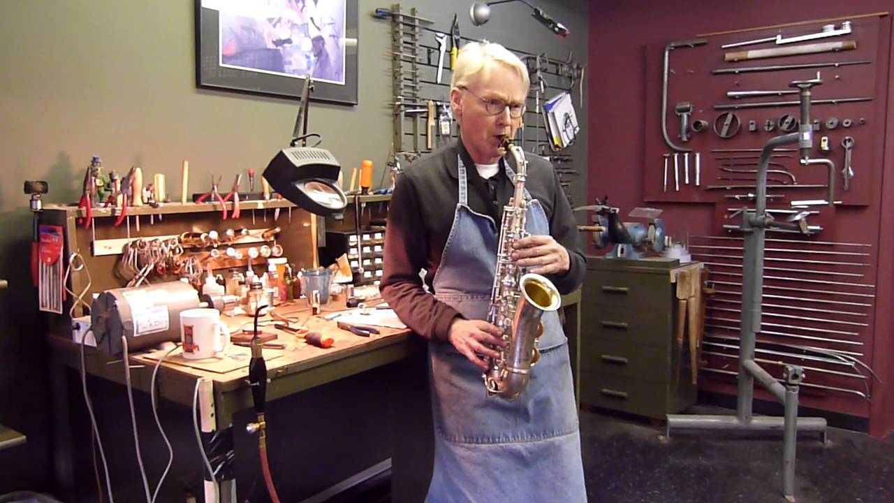 Rare Conn F Mezzo Soprano saxophone - YouTube