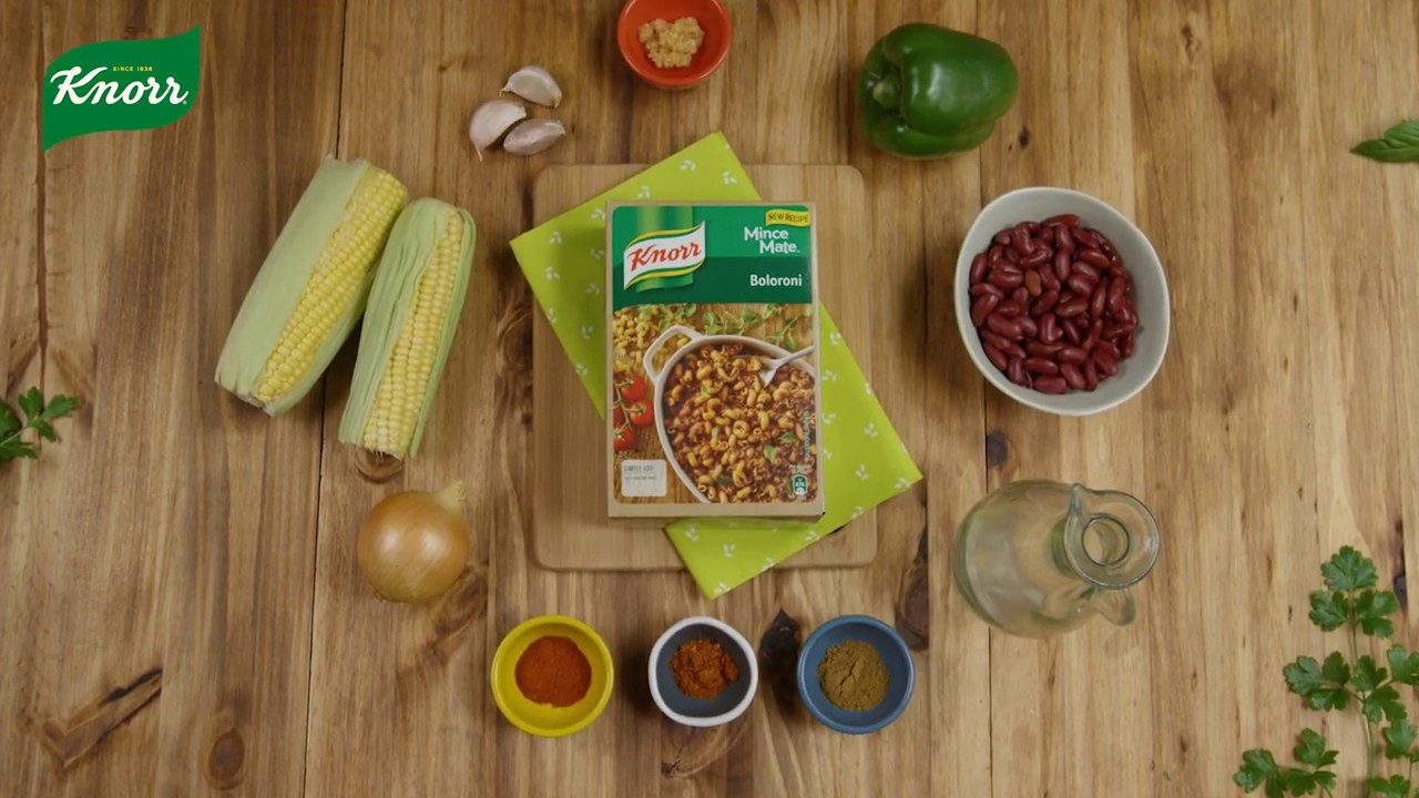Cook with Knorr: Chilli Con Carne Boloroni with Kidney Beans - YouTube