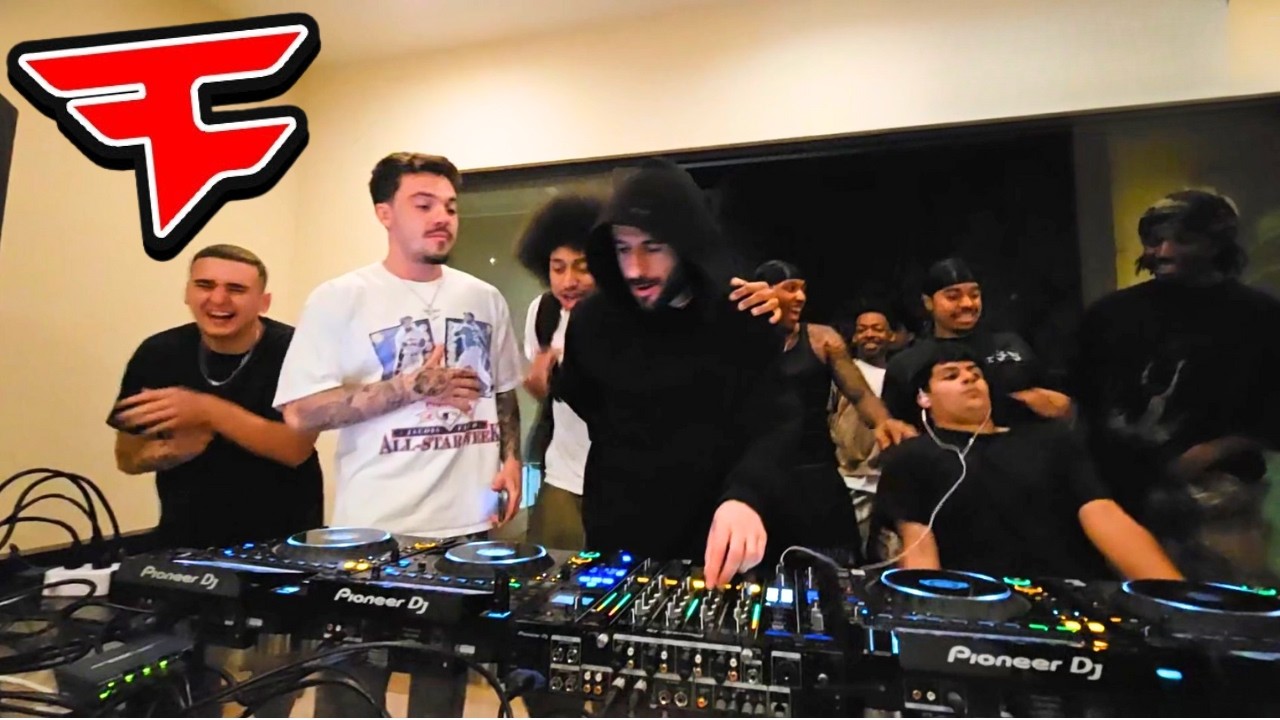My First DJ Set of the Subathon w/ FaZe! - YouTube