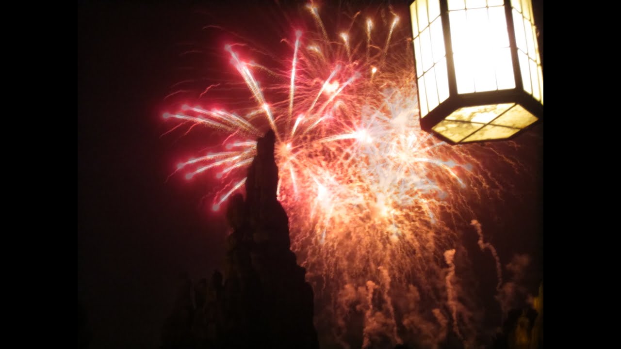 Big Thunder Mountain During Fireworks FULL RIDE - YouTube