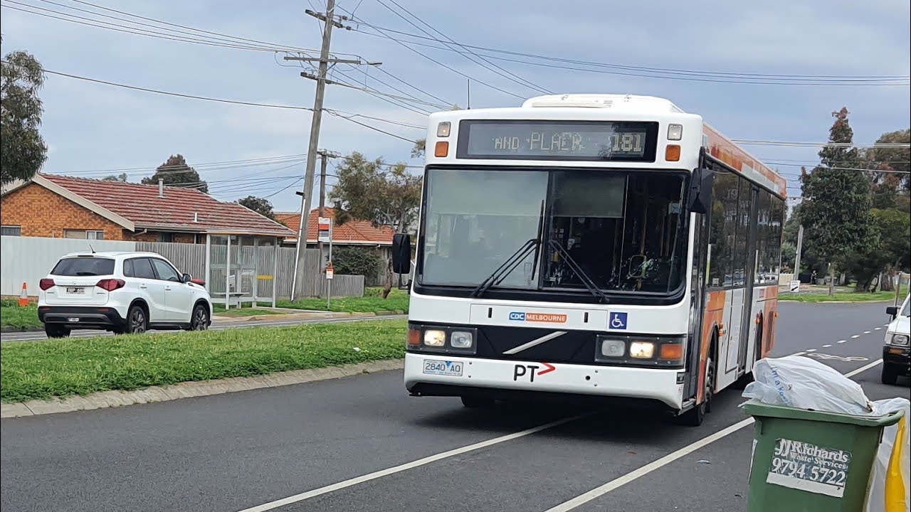 CDC Melbourne Wyndham #91 Volvo B12BLE Volgren CR221L - YouTube