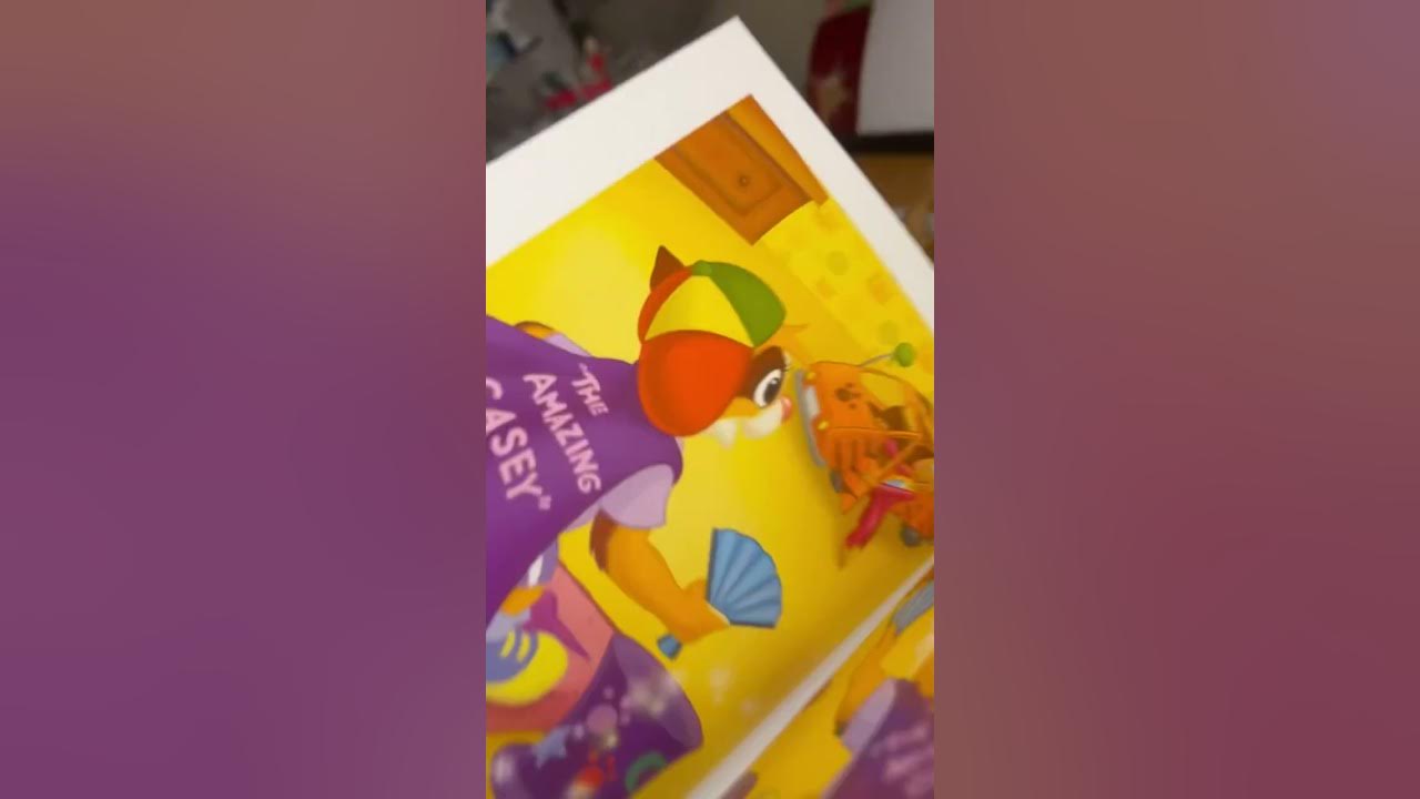 Casey cat has a hat - YouTube