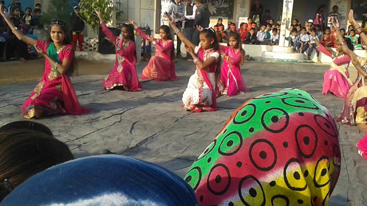 Mathal school dans - YouTube