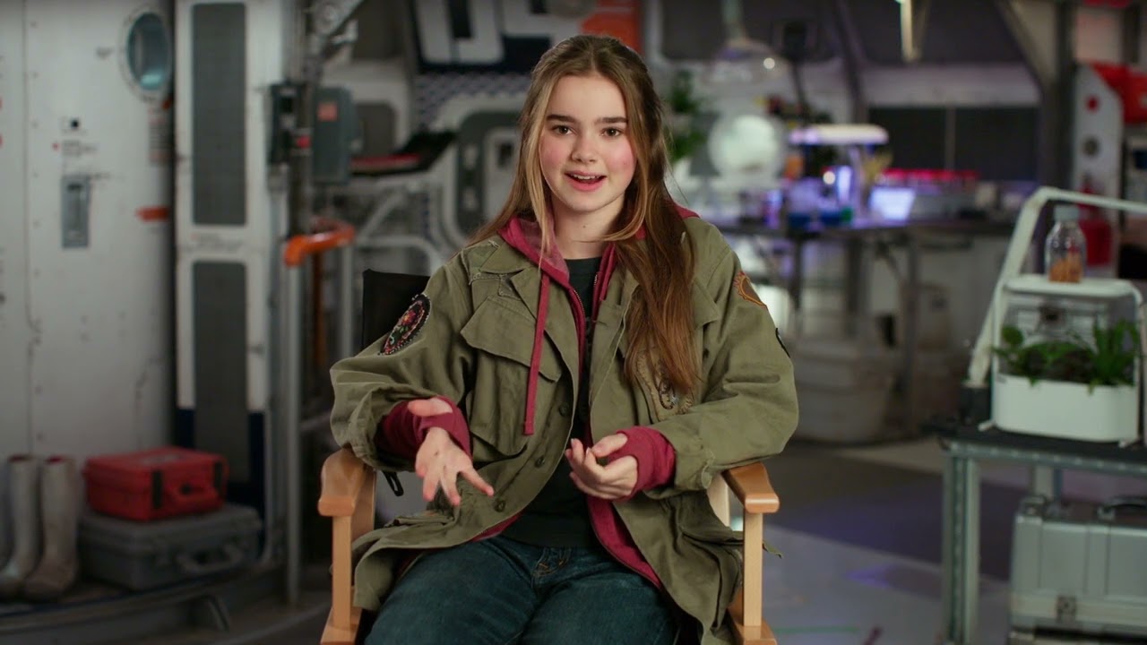 Jurassic World Dominion - Itw Isabella Sermon (Official Video) - YouTube