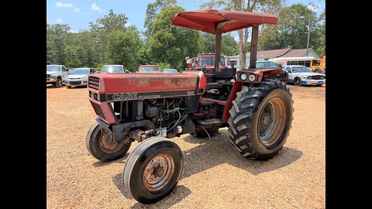 Case 585 OROPS 2Wd Utility Tractor SN1711 Lot#517 - YouTube