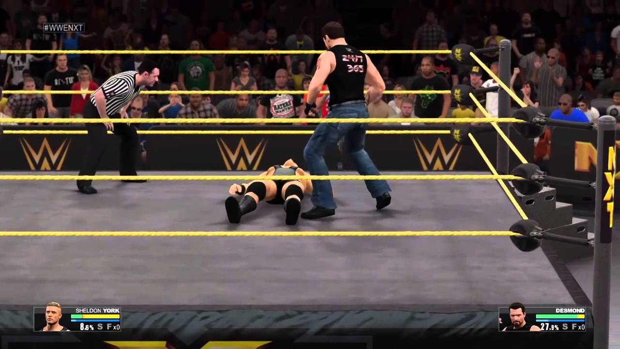 Running Knee into Discus Clothesline - YouTube