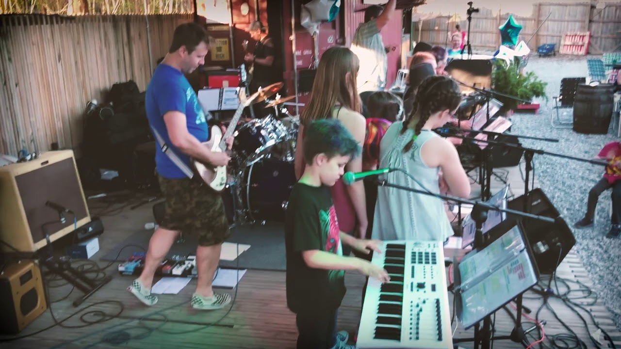 Bohemian Rhapsody - elementary kids live band - Campus School - YouTube