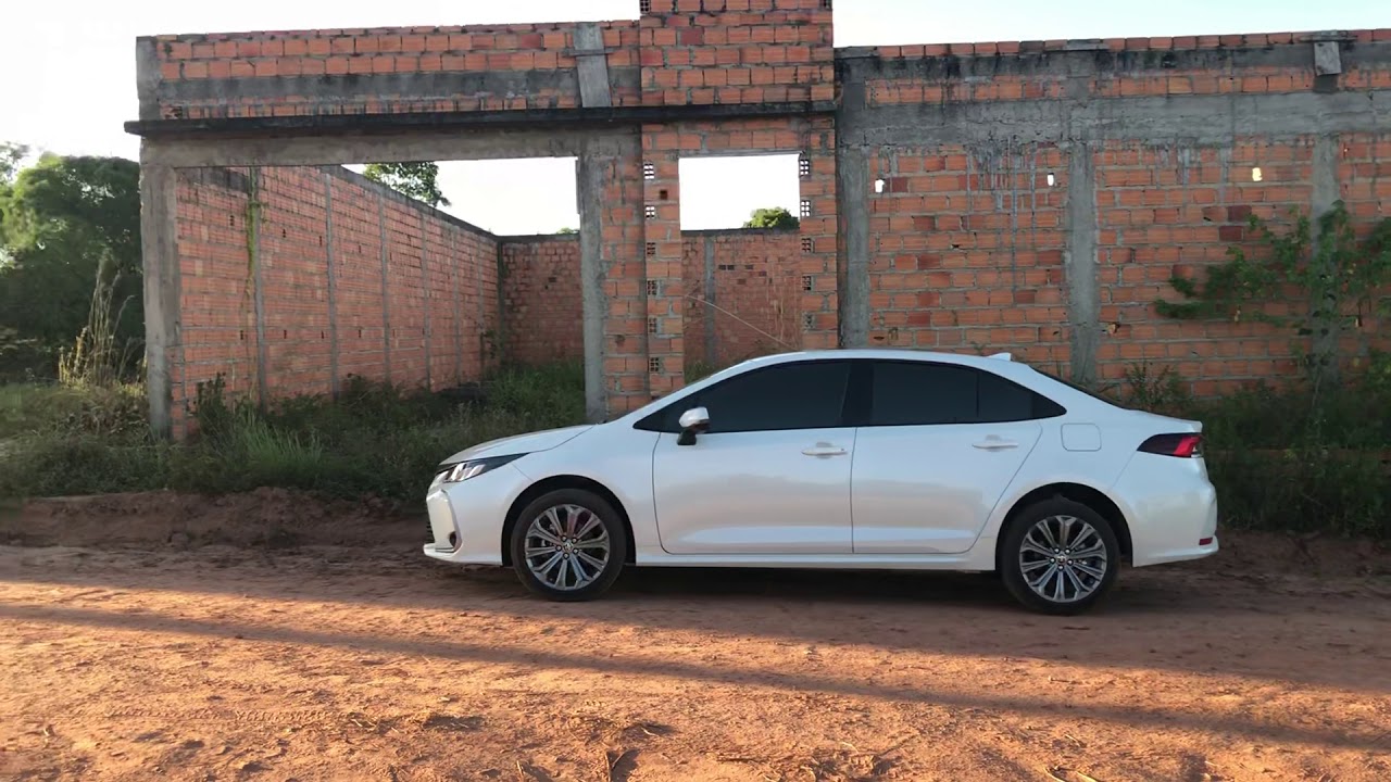 TOYOTA COROLLA XEI 2020 - YouTube