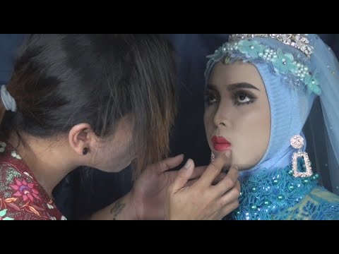MUA yang Mirip Nikita Mirzani Membuat Suasana Pernikahan ini Jadi Meriah