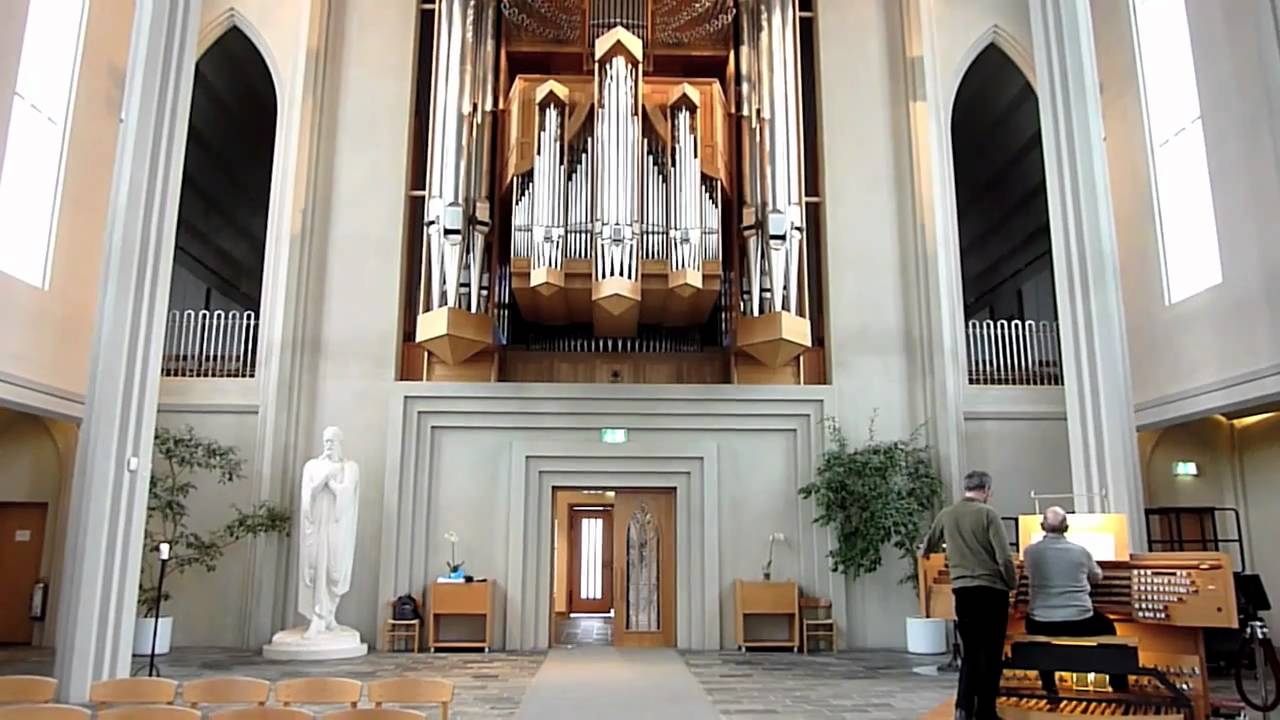 Reykjavik Hallgrímskirkja or Hallgrims Church - YouTube